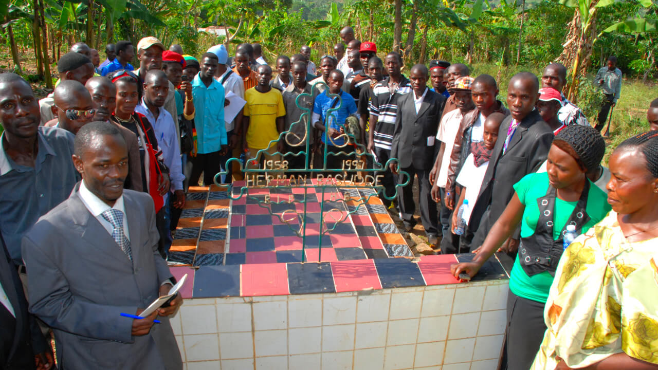Ugandan Funerals: A Deeply Emotional and Communal Farewell – Funeral ...